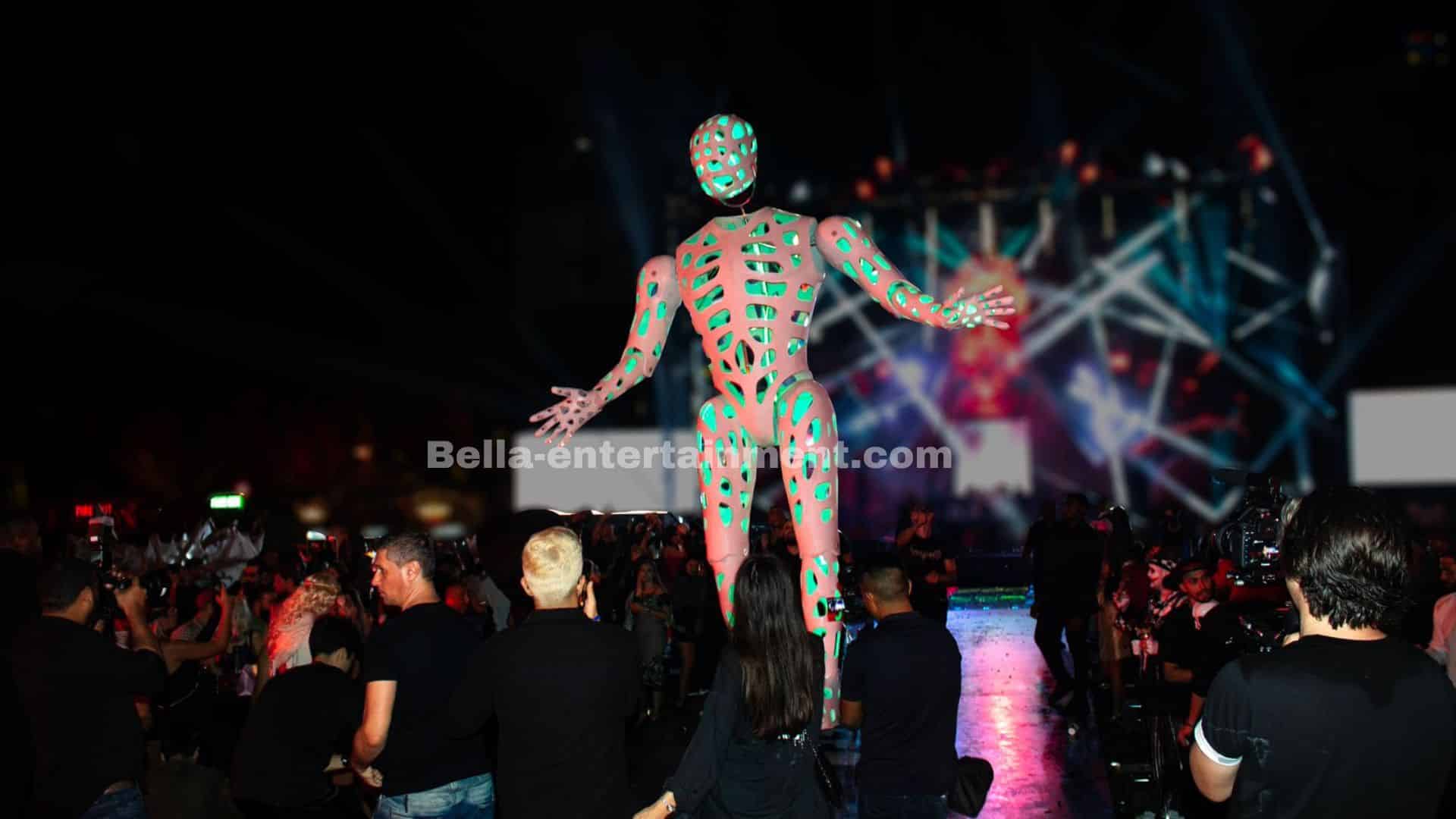Hire Robot Titan Show in Dubai and Abu Dhabi for your events!