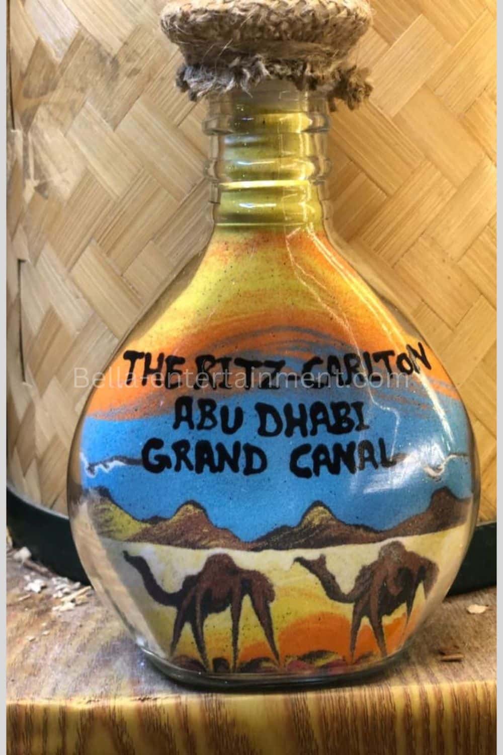 Sand bottle maker artist - Bella Entertainment Agency UAE