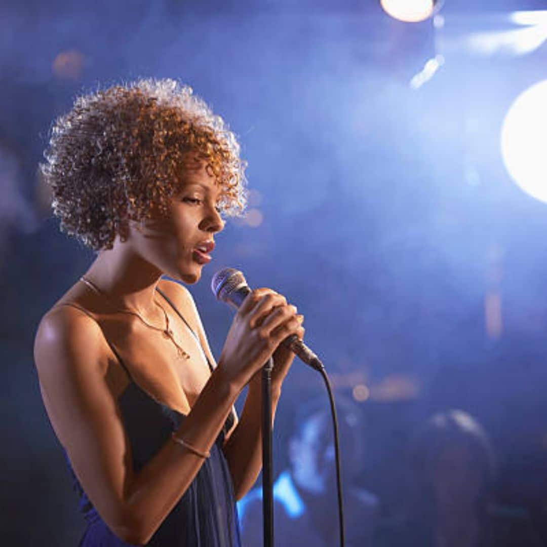 Hire Female Russian Singer in Dubai I Bella Entertainment