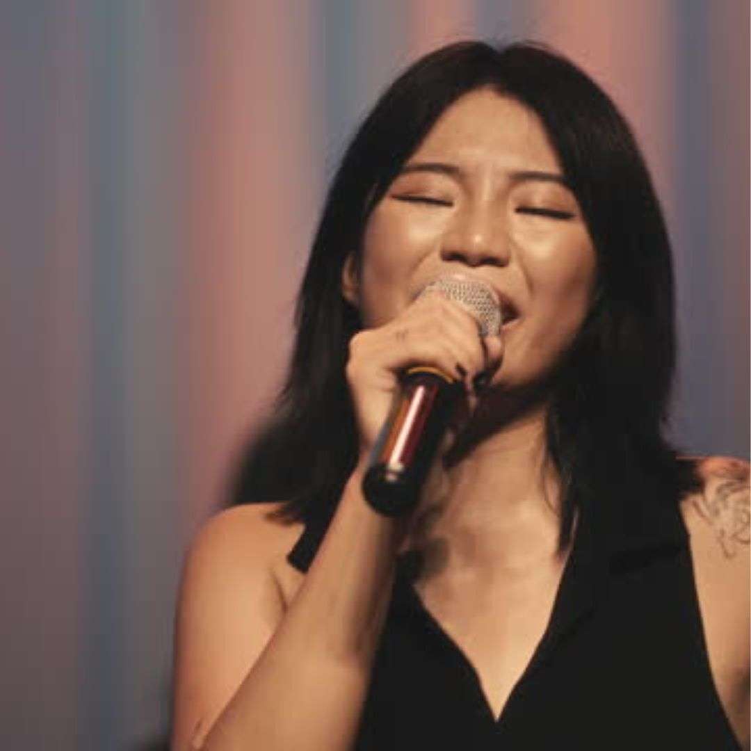 Hire Chinese Singers in Dubai and Abu Dhabi!