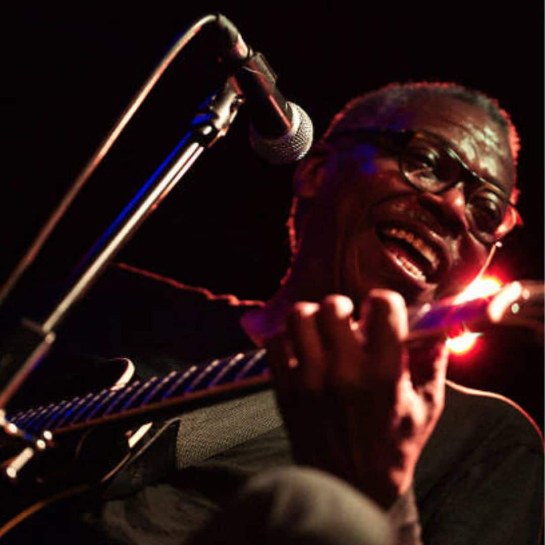 Hire Jazz Singers in Dubai and Abu Dhabi I Bella Entertainment