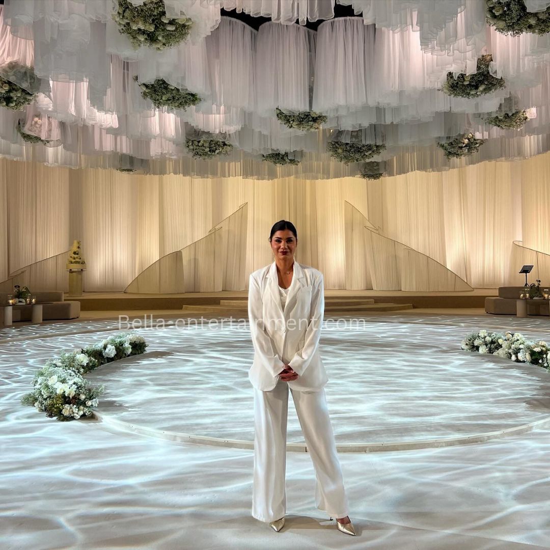 Hire Event Presenter and MC in Dubai I Bella Entertainment