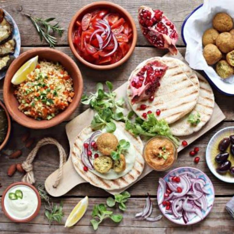 Hire Arabic Traditional Cooking in Dubai - Bella Entertainment